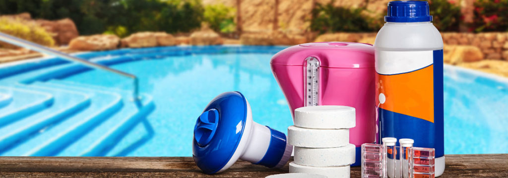 Les produits indispensables pour entretenir une piscine